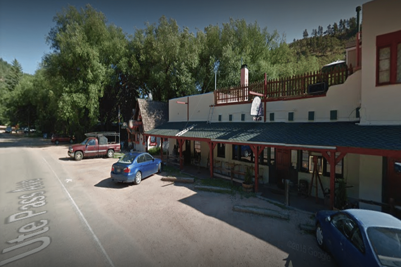 Blue Moose Tavern- Refilling Liquor Bottles - SafeProof.org